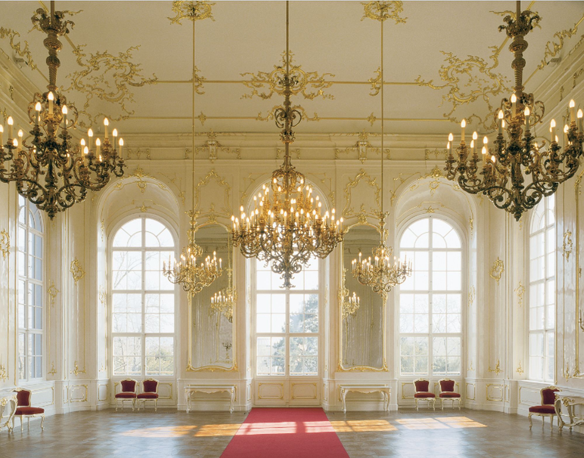 Royal Palace - Turisztikai Egyesület Gödöllő